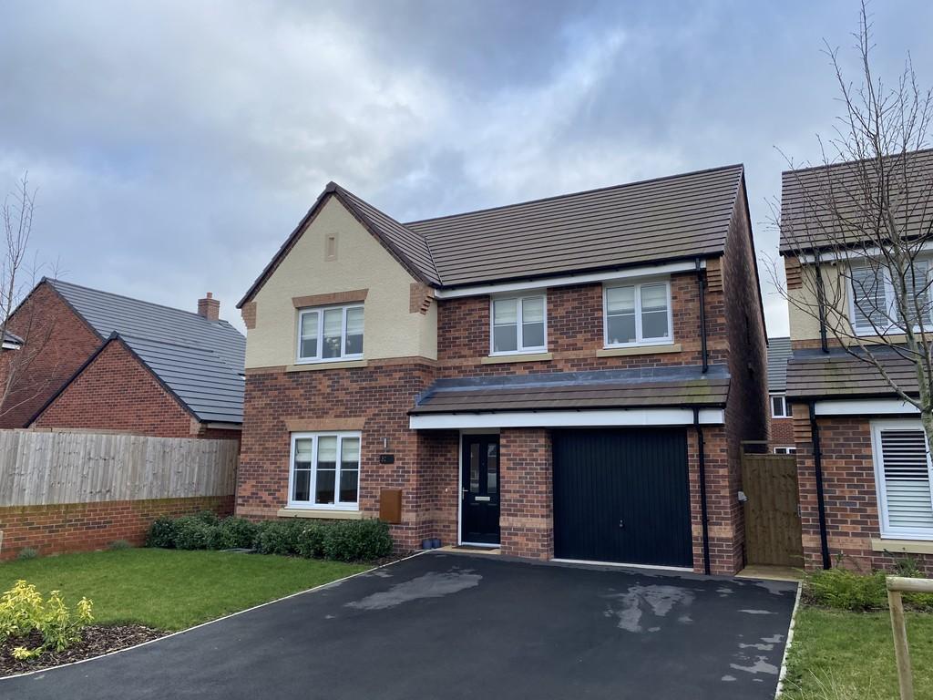 Roman Drive, Burton-on-Trent 4 bed detached house for sale - £395,000
