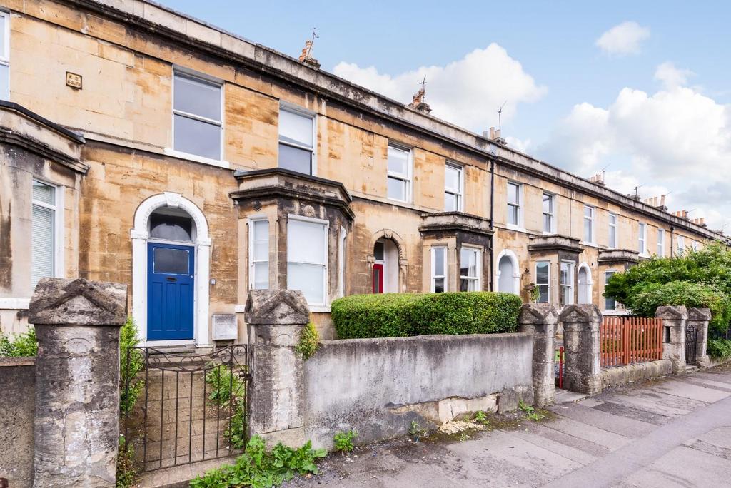 Lower Bristol Road, Bath BA2 5 bed terraced house - £3,485 pcm (£804 pw)