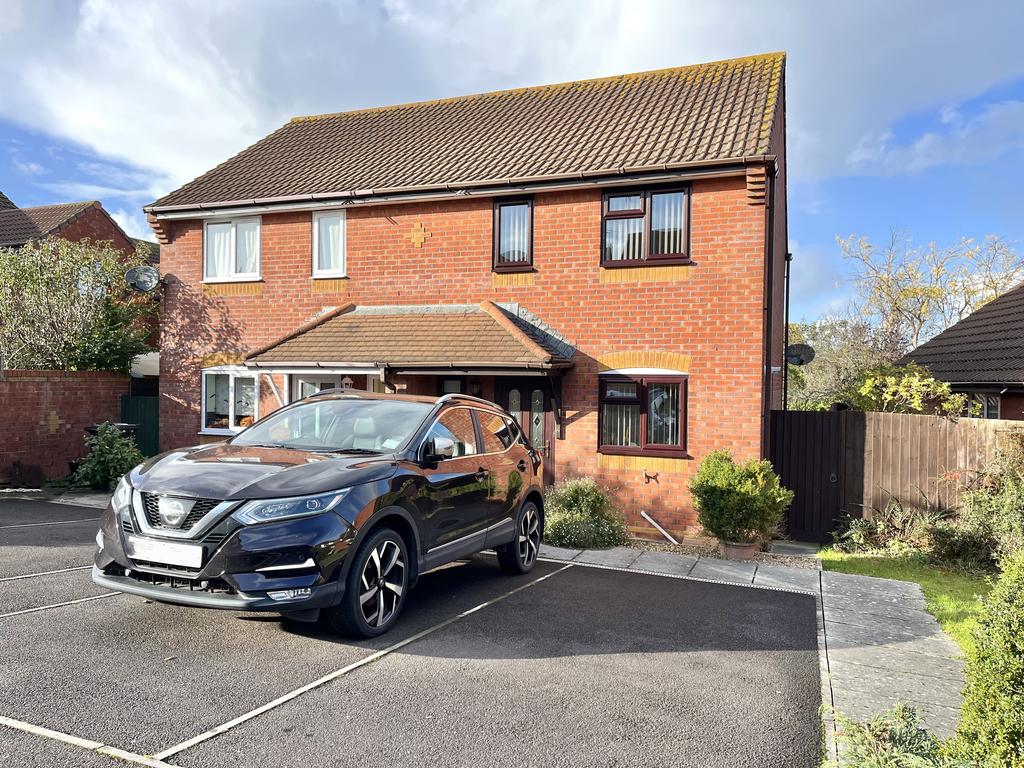 Mariners Way, Watchet TA23 2 bed semi-detached house - £220,000