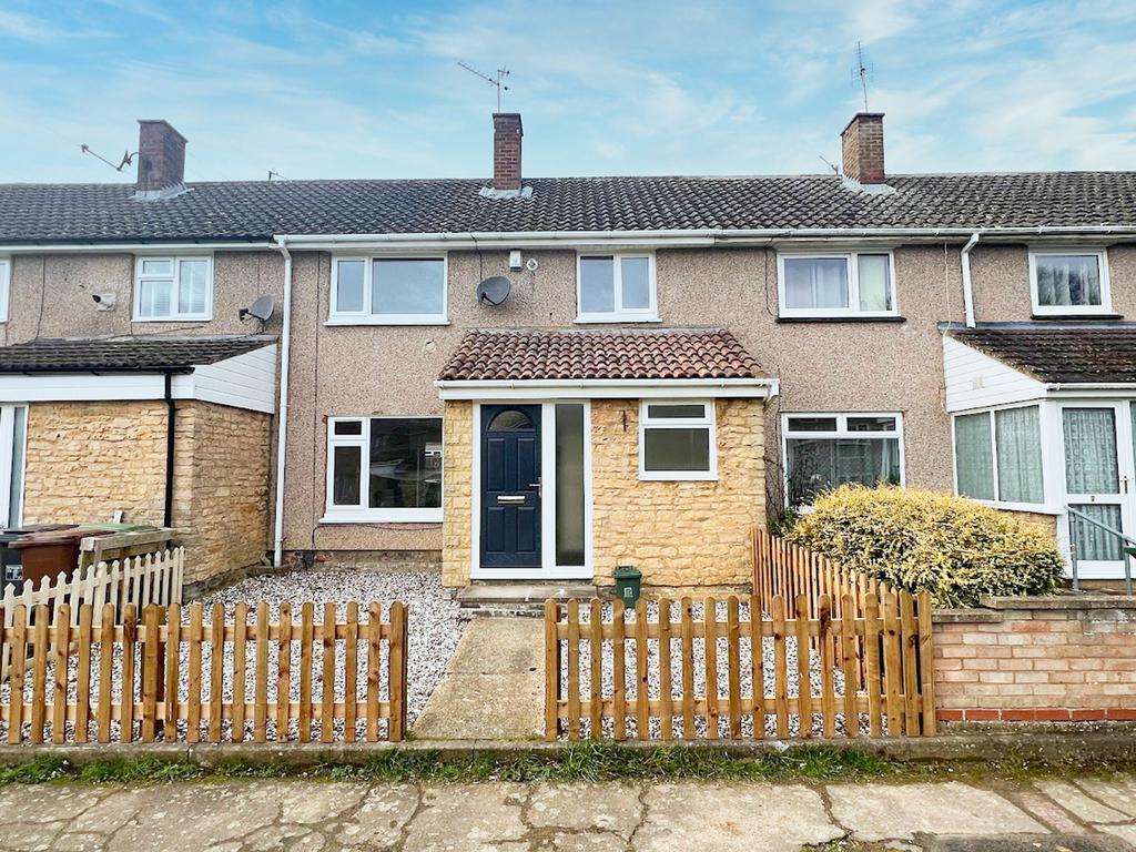 Bulwell Green, Corby, NN18 3 bed terraced house - £200,000