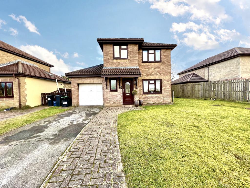 Pant Merthyr Tydfil Cf48 3 Bed Detached House For Sale £310 000
