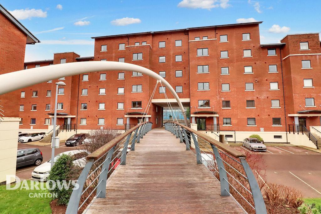 Henke Court, Cardiff 2 bed apartment - £260,000