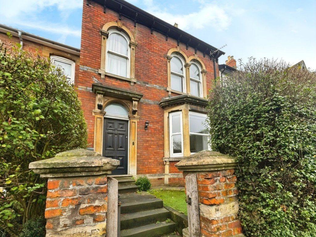 Devizes Road, Swindon, SN1 4BG 4 bed terraced house - £2,250 pcm (£519 pw)