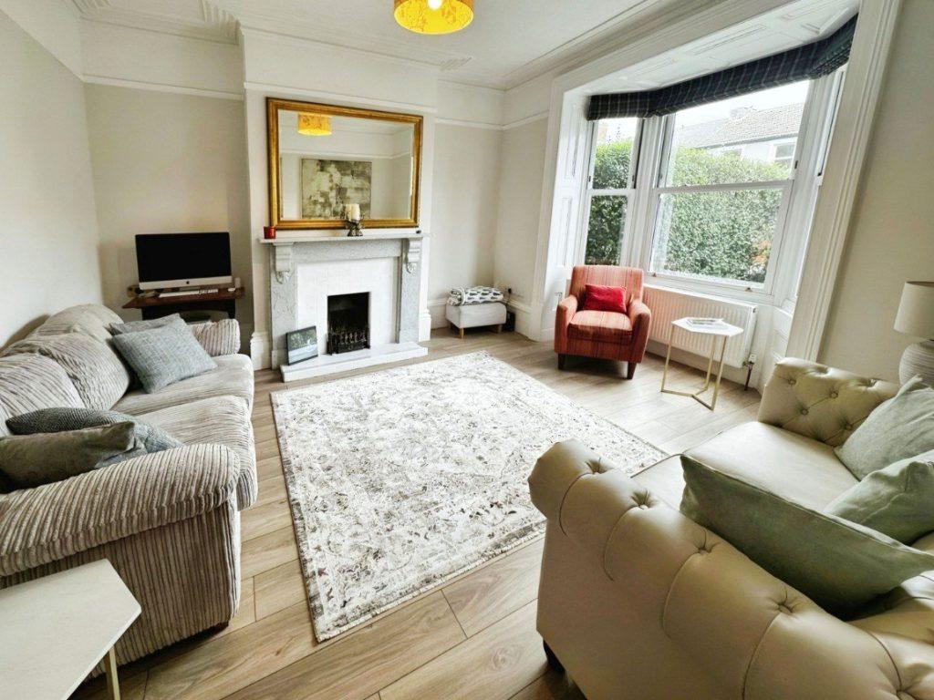 Devizes Road, Swindon, SN1 4BG 4 bed terraced house - £2,250 pcm (£519 pw)