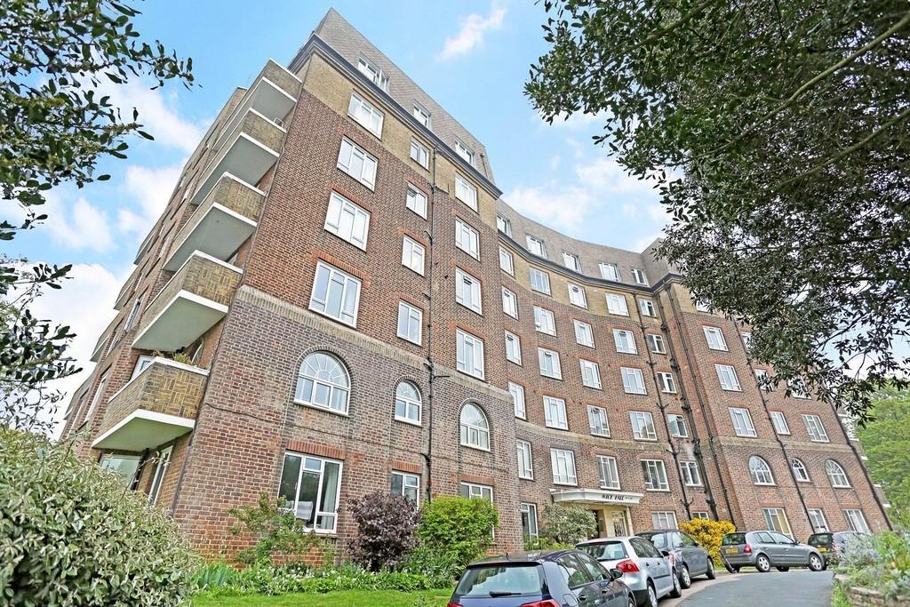 Wick Hall, Furze Hill, Hove, BN3 1NF 2 bed apartment for sale - £400,000
