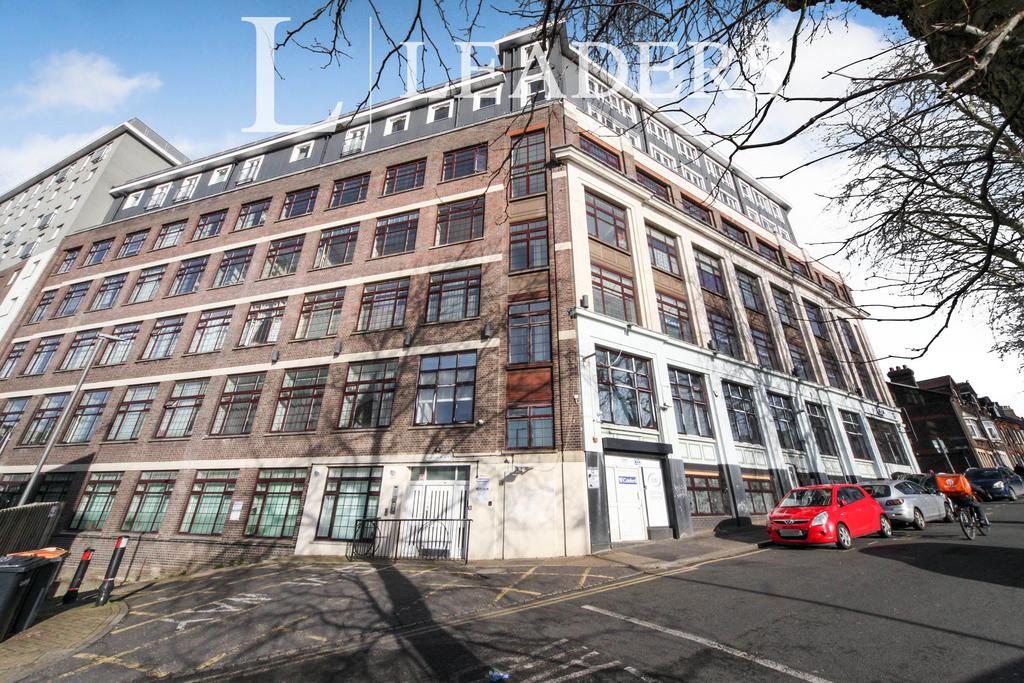 Hatton Place - Town Centre - 1 bedroom 1 bed apartment - £995 pcm (£230 pw)