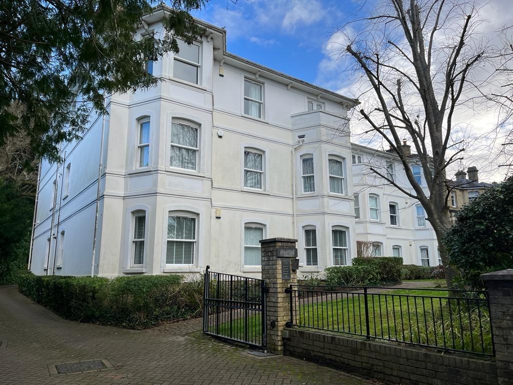 Frant Road, Tunbridge Wells TN2 3 bed flat for sale - £450,000