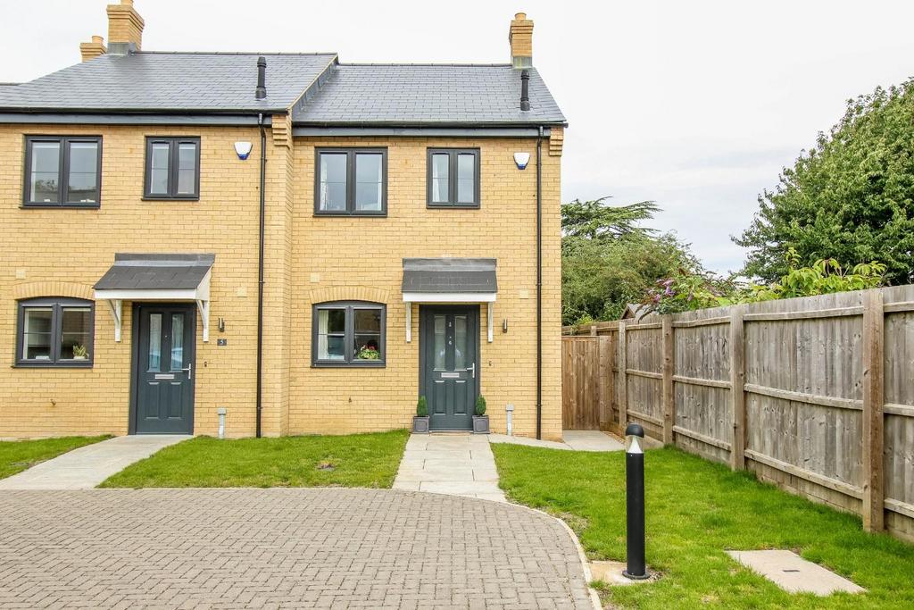 Meadow View, Great Shelford, Cambridge 2 bed semi-detached house - £425,000
