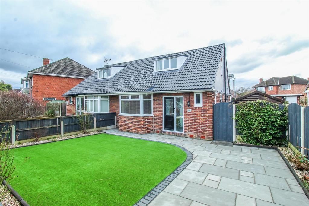 Durkar Low Lane, Wakefield WF4 2 bed semi-detached bungalow for sale ...