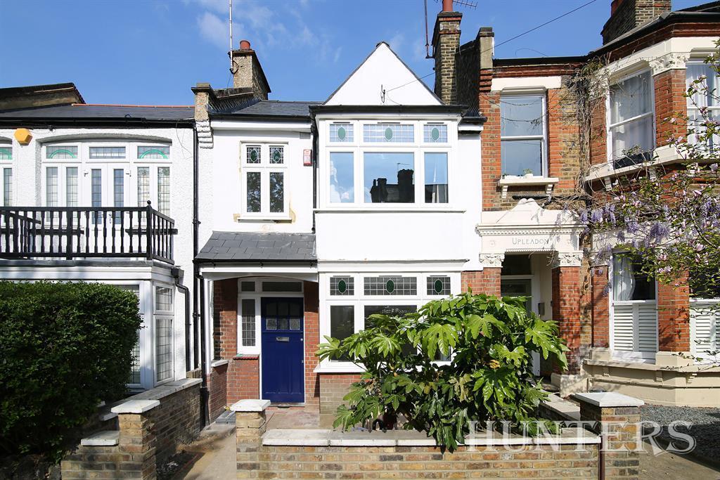 Bushey Hill Road, London, SE5 8QQ 3 bed terraced house - £2,900 pcm (£ ...