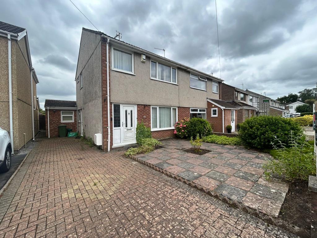 Tonteg, Pontypridd CF38 3 bed semi-detached house - £255,000