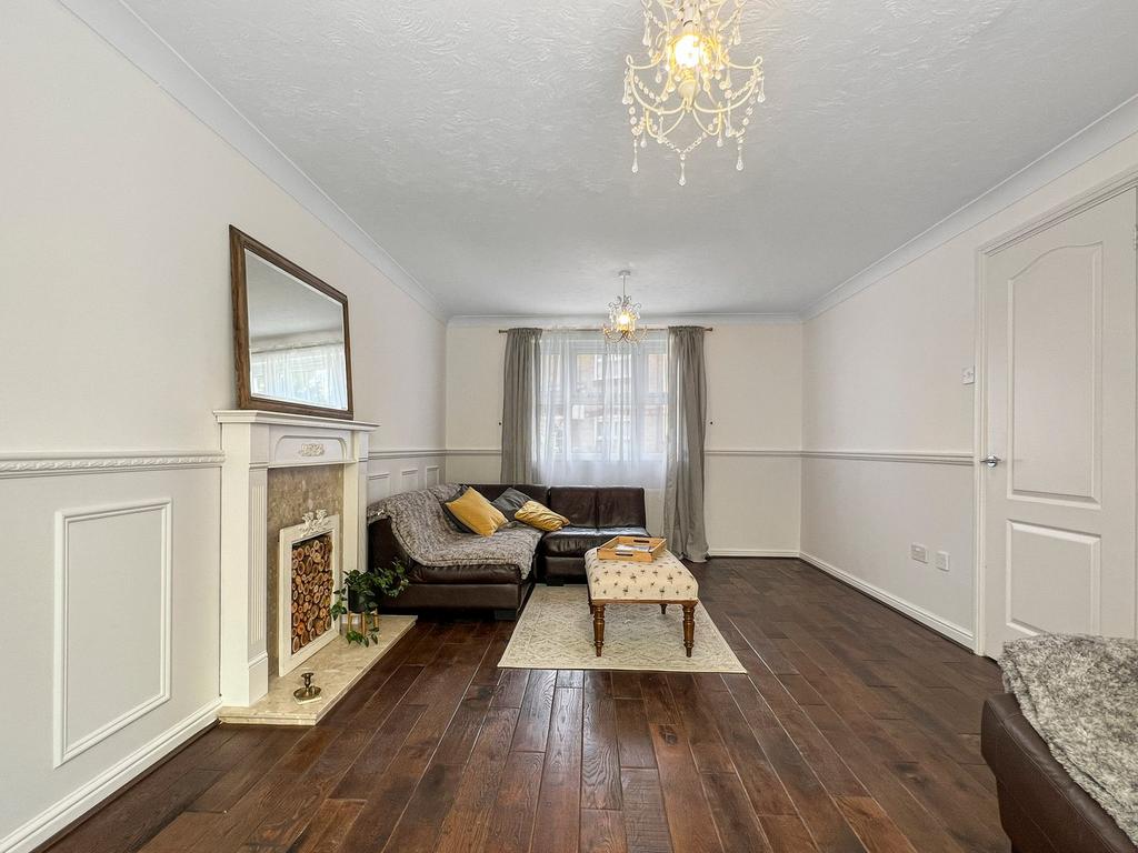Highfields, Halstead, CO9 4 bed detached house - £445,000