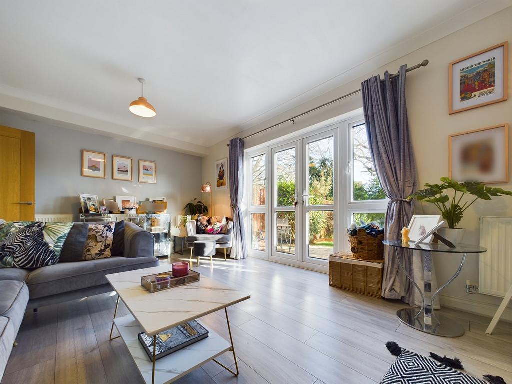 Sunnyfield Rise Southampton So31 3 Bed Terraced House For Sale £325 000