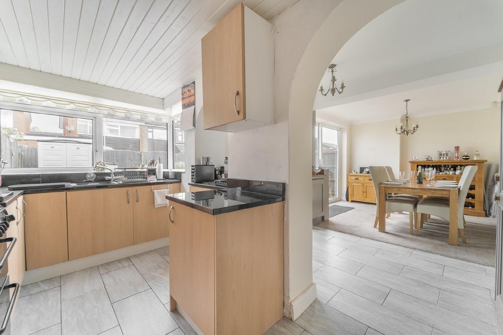 Lonsdale Drive Croston Pr26 3 Bed Semi Detached House £260 000
