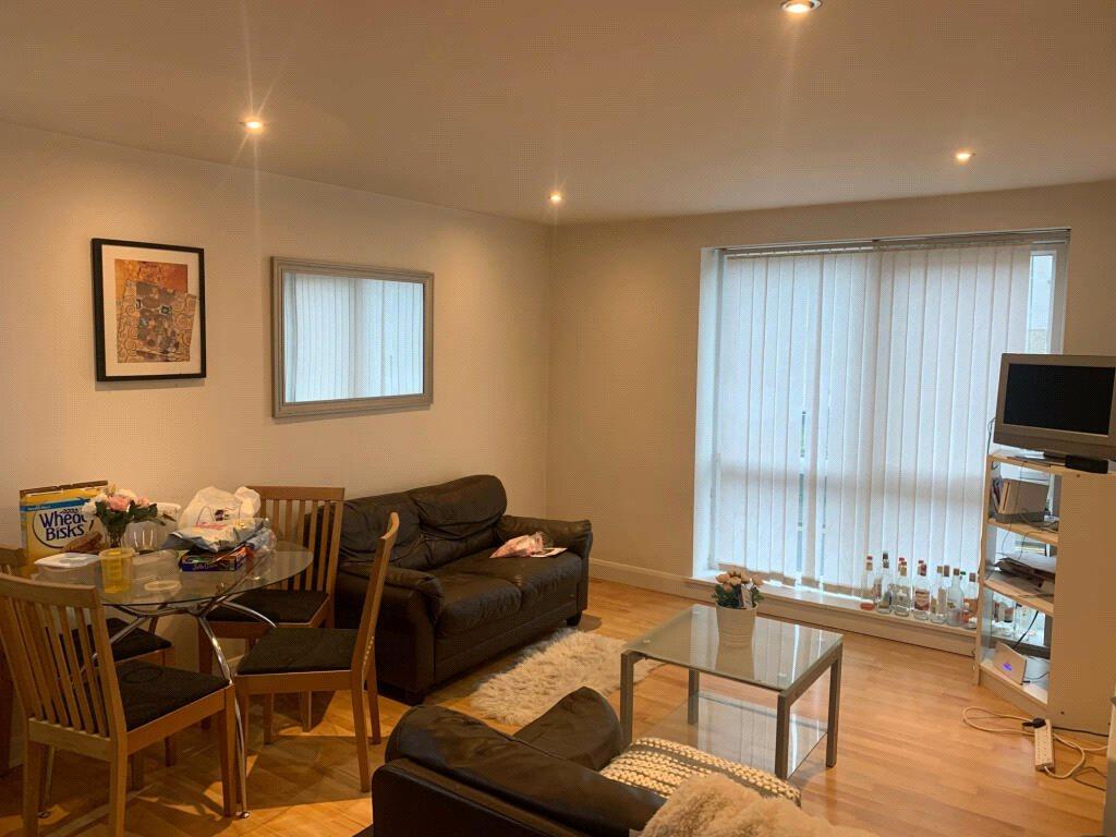 Clements Road, Bermondsey, London, SE16 3 bed apartment - £3,000 pcm (£ ...