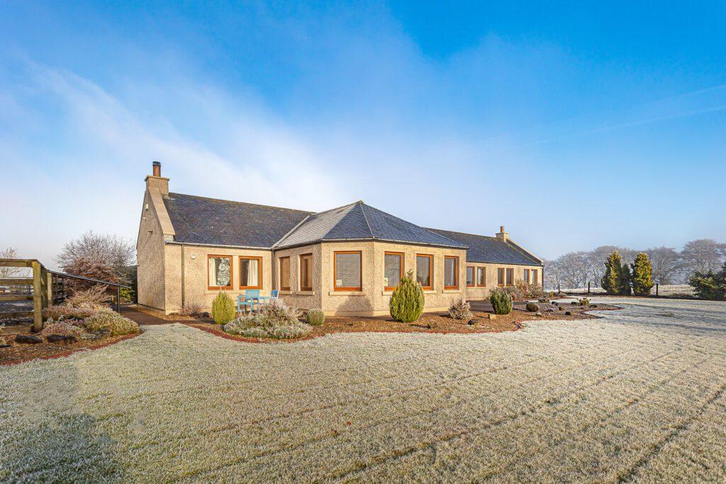 Easter Blackrigg, Avonbridge, FK1 5 bed detached bungalow - £625,000