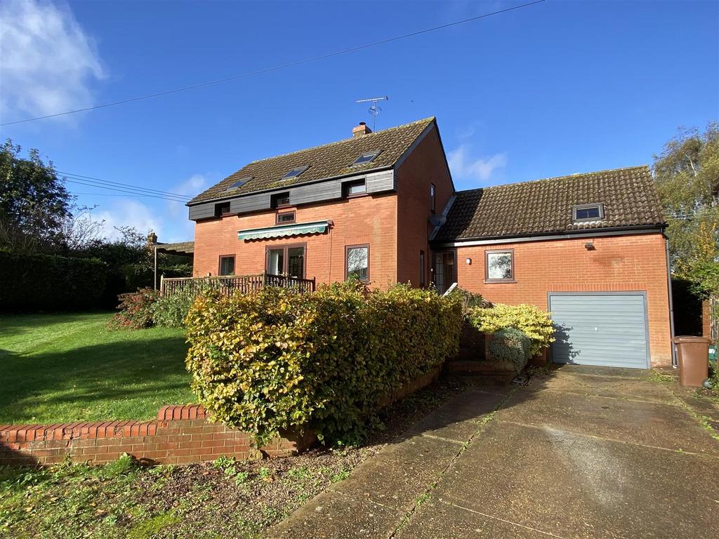 The Green, Flowton IP8 4 bed detached house - £470,000