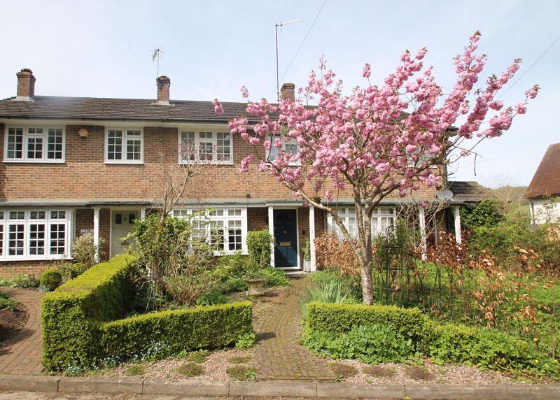 Goose Green, Gomshall 2 bed terraced house - £545,000
