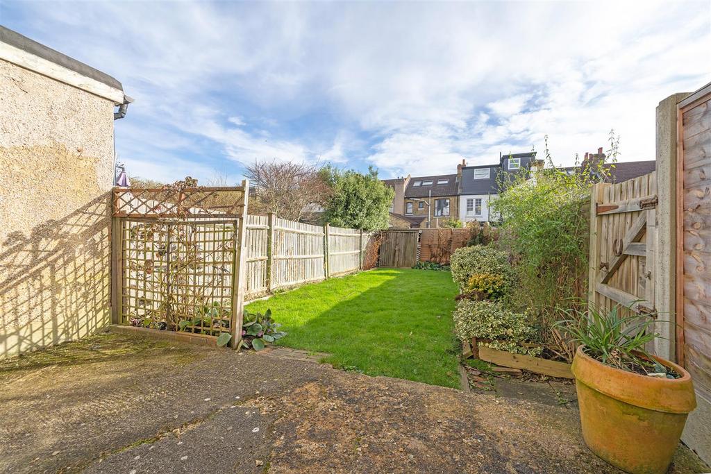 Kenilworth Road Penge Se20 3 Bed End Of Terrace House For Sale £550 000