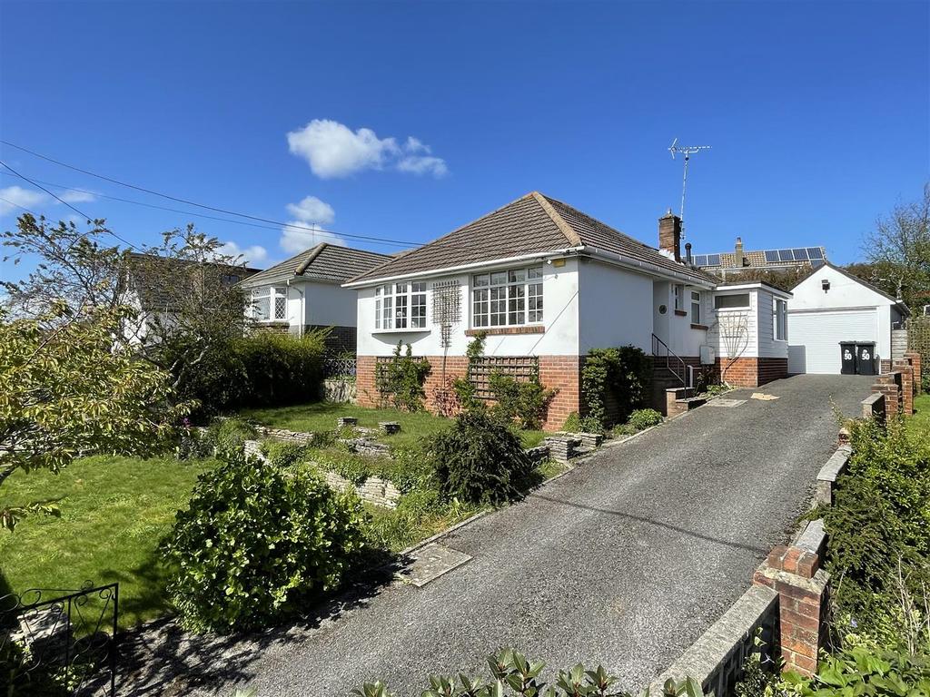 Sandy Lane, Poole BH16 2 bed detached bungalow - £375,000