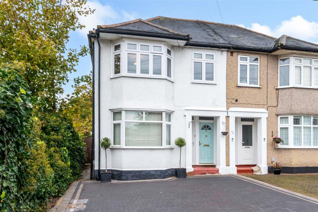 Parkview Road, London SE9 2 bed maisonette - £350,000