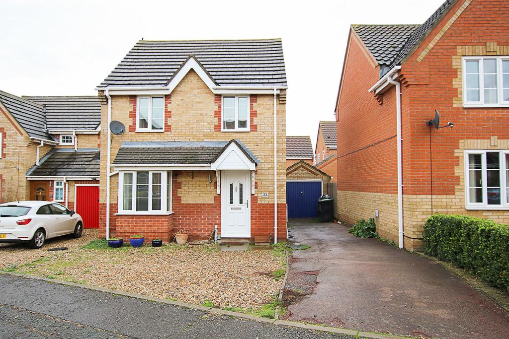 Appletree Grove, Cambridge CB25 3 bed detached house - £350,000