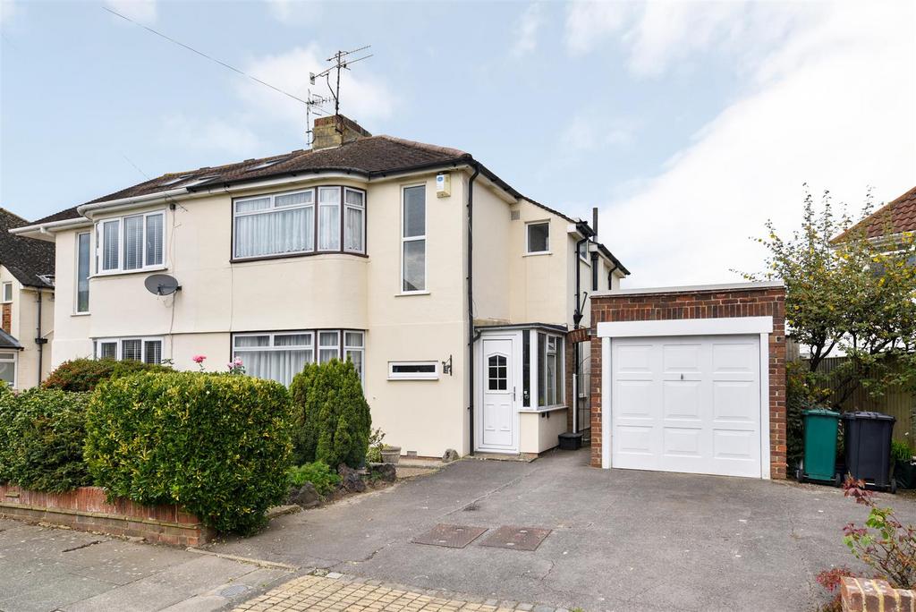 Melrose Avenue, Portslade BN41 3 bed semi-detached house - £450,000