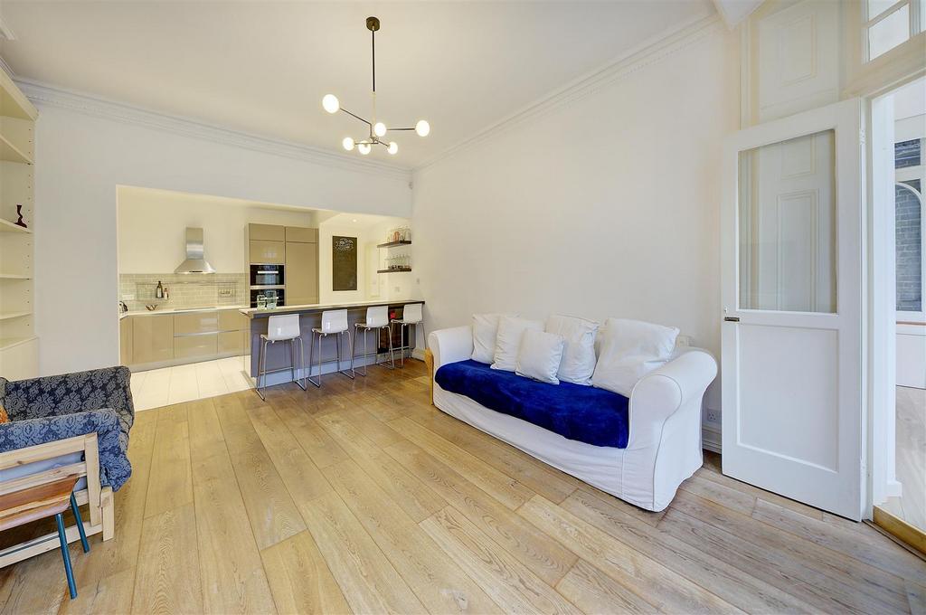 Hamilton Terrace, St John's Wood, NW8 2 bed flat for sale - £1,495,000