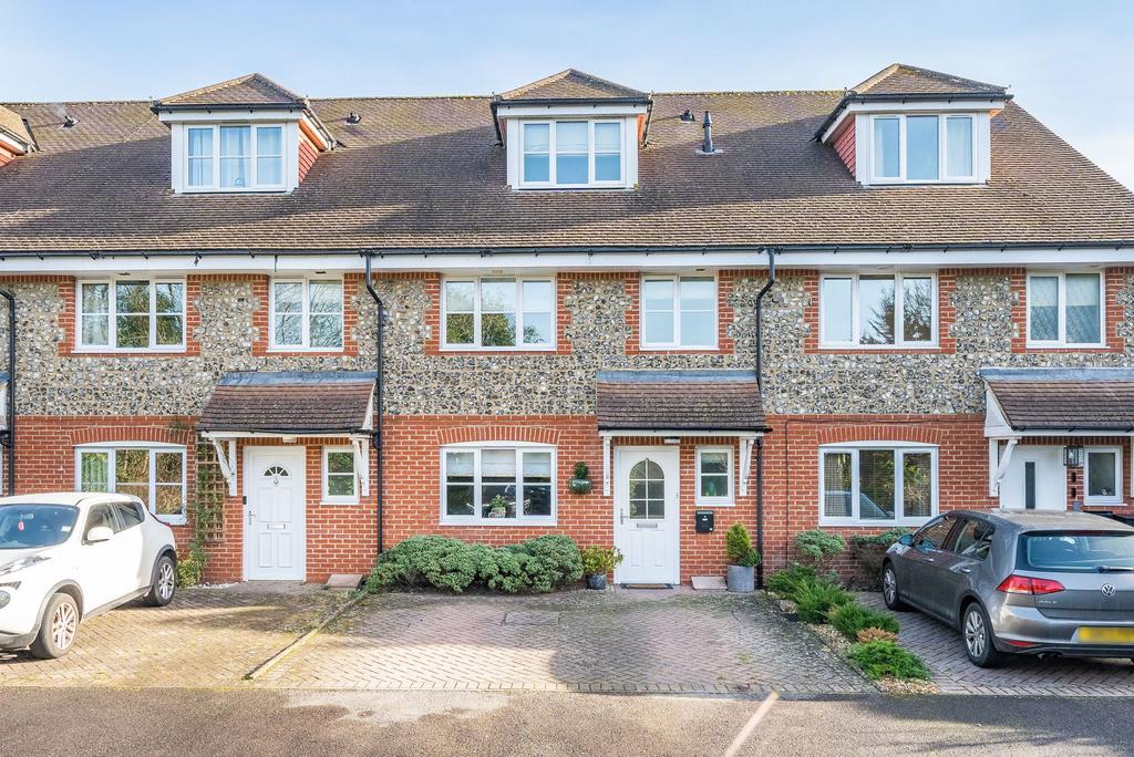 Coulsdon Road, Coulsdon CR5 4 bed terraced house - £650,000