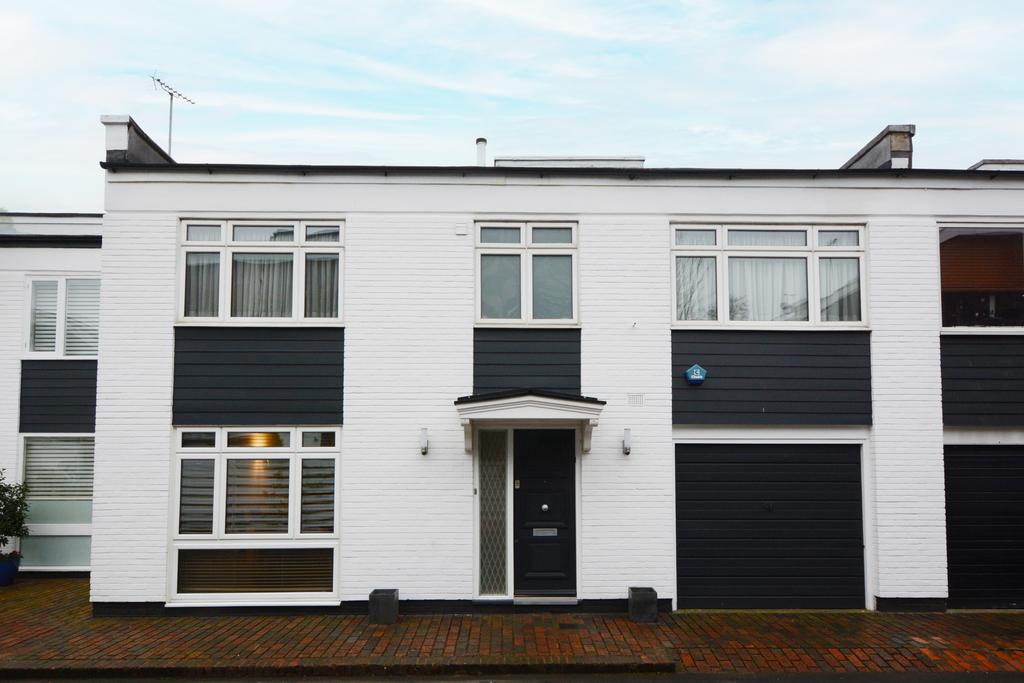 Hawtrey Road, Primrose Hill, London NW3 4 bed townhouse - £2,150,000