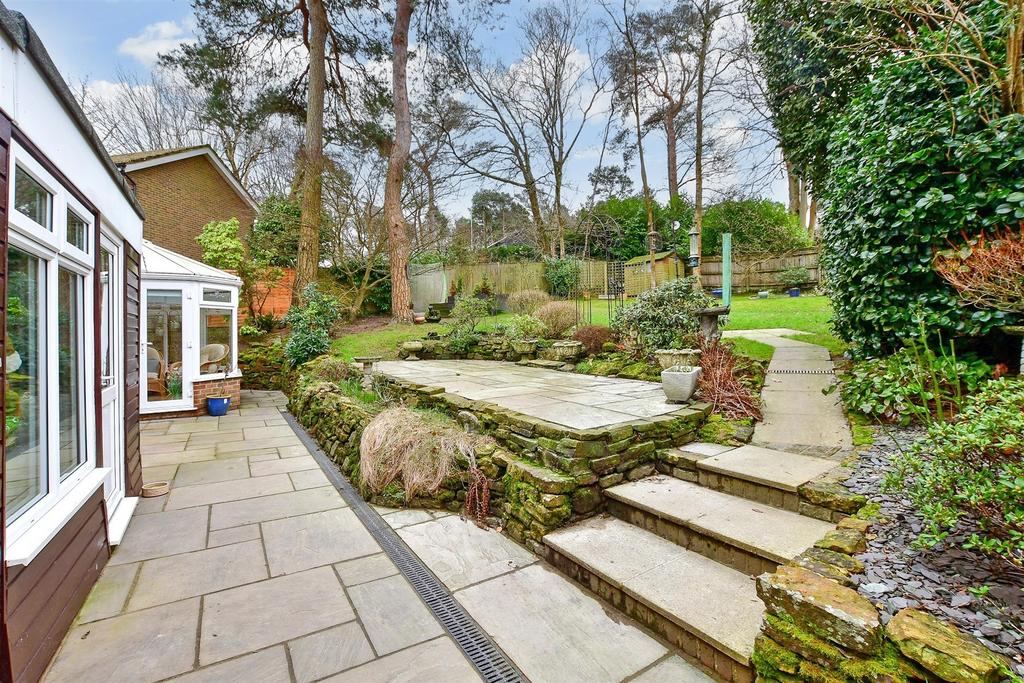 St. John's Road, Crowborough, East... 4 bed detached house - £759,500