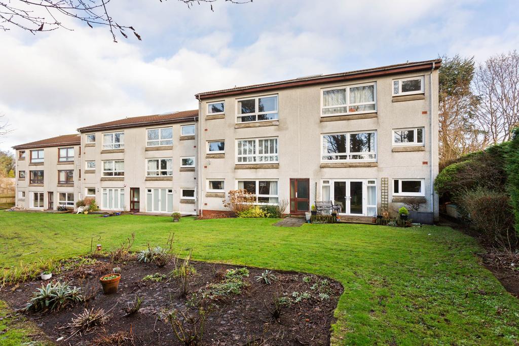 Juniper Place, Juniper Green EH14 2 bed flat - £199,995