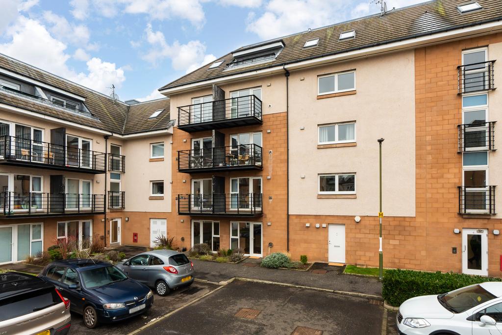 Appin Place, Edinburgh EH14 2 bed flat - £275,000