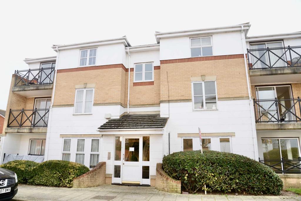 Princess Alice Way, Thamesmead West... 2 bed apartment - £260,000
