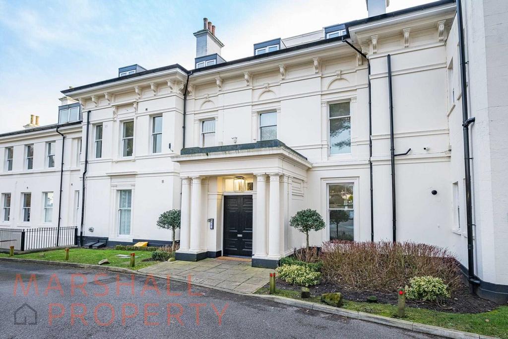 Crofton Hall,North Sudley Road... 3 bed apartment for sale - £310,000