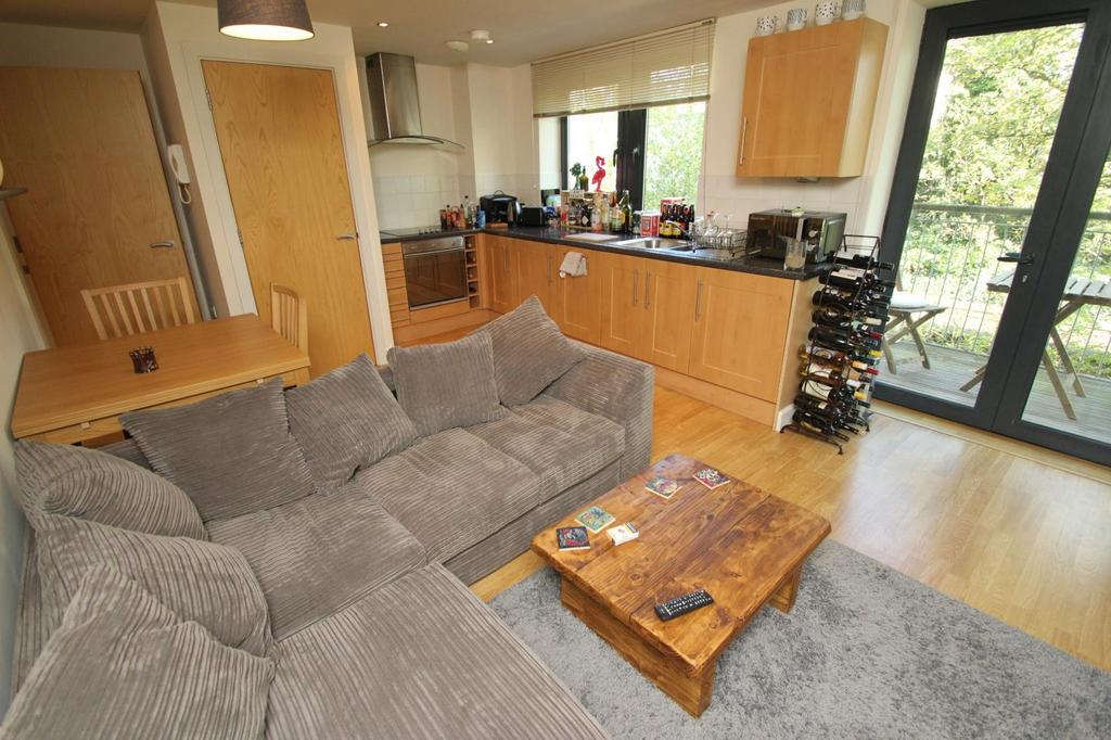 Troy Road Horsforth Leeds West Yorkshire Uk Ls18 1 Bed Flat £750