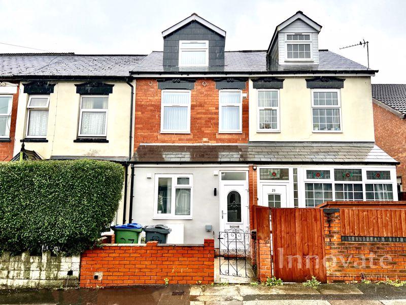 Cemetery Road, Smethwick B67 4 bed terraced house - £1,325 pcm (£306 pw)