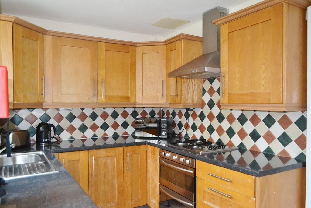 Telford TF3 1 bed in a house share - £450 pcm (£104 pw)