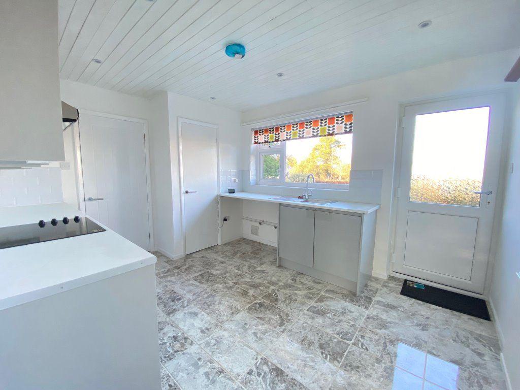 Finningham Road, Stowmarket IP14 2 bed bungalow - £1,200 pcm (£277 pw)