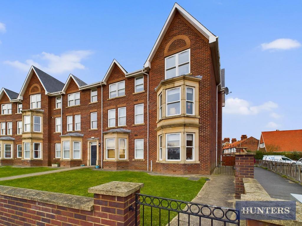 Jubilee Court, Filey 4 bed townhouse for sale - £200,000