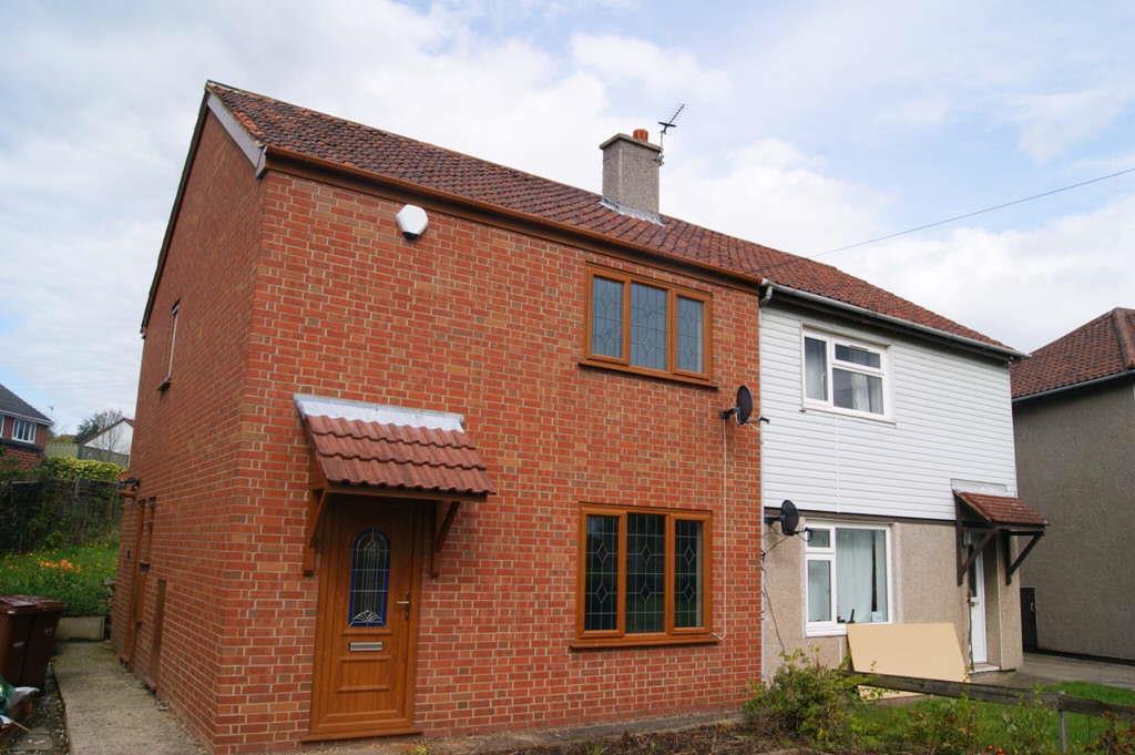 Lime Pit Lane, Stanley WF3 2 bed semi-detached house - £825 pcm (£190 pw)