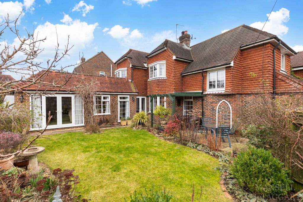 Nutley Uckfield Tn22 3 Bed Detached House For Sale £635 000