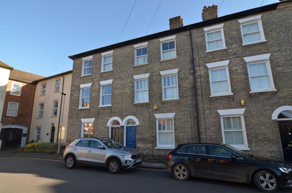 Harcourt Terrace, Salisbury... 4 bed terraced house - £535,000