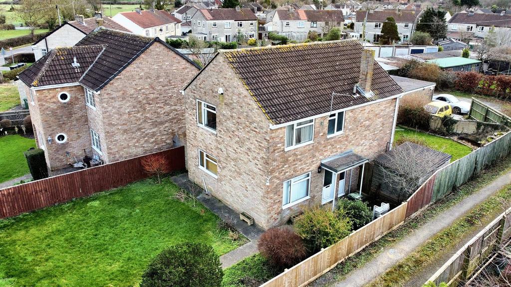 Horse Road, Trowbridge BA14 4 bed detached house - £400,000