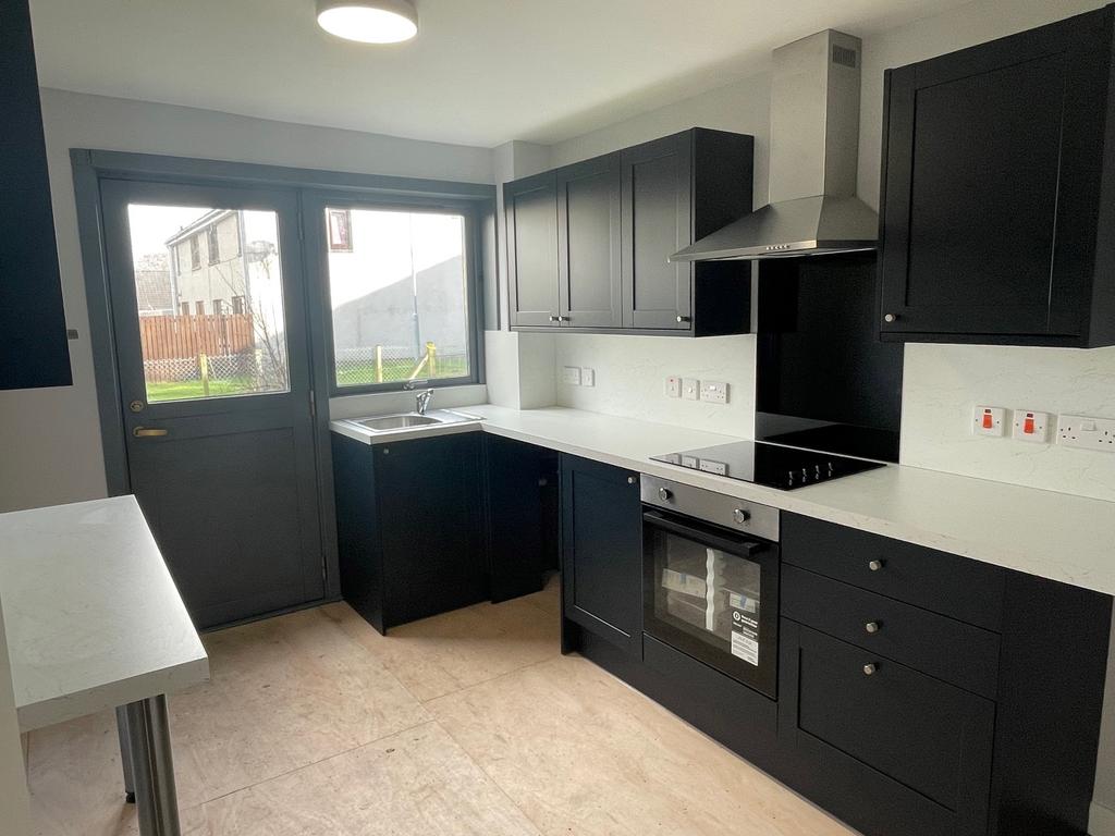 Kirkside, Alness IV17 2 bed terraced house - £115,000