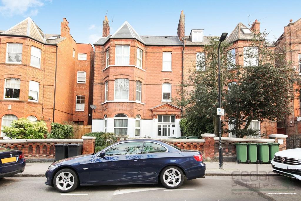 Compayne Gardens, South Hampstead NW6 2 bed flat for sale - £995,000