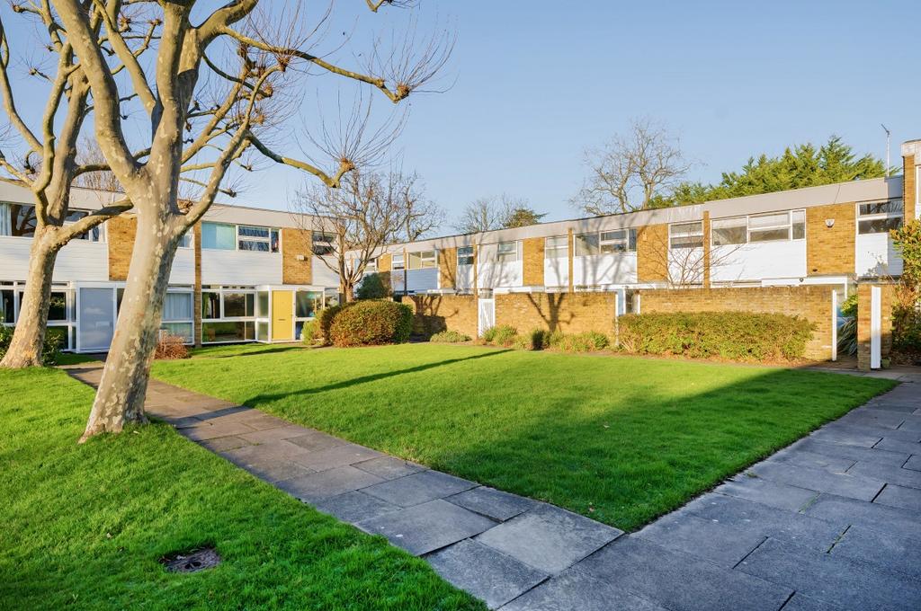The Plantation, Blackheath, London 3 bed terraced house - £765,000