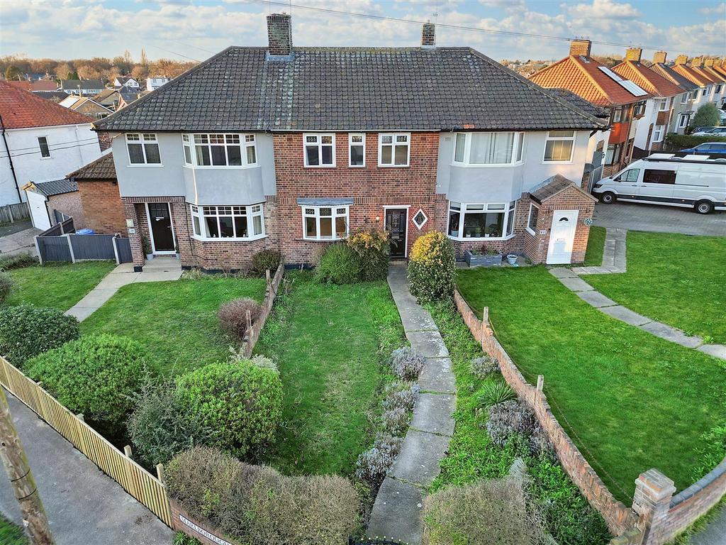 Higher Drive, Lowestoft 3 bed terraced house - £240,000