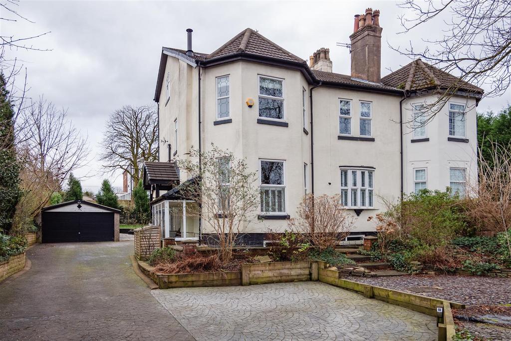 Monton Road, Monton, Manchester 6 bed semi-detached house - £799,950