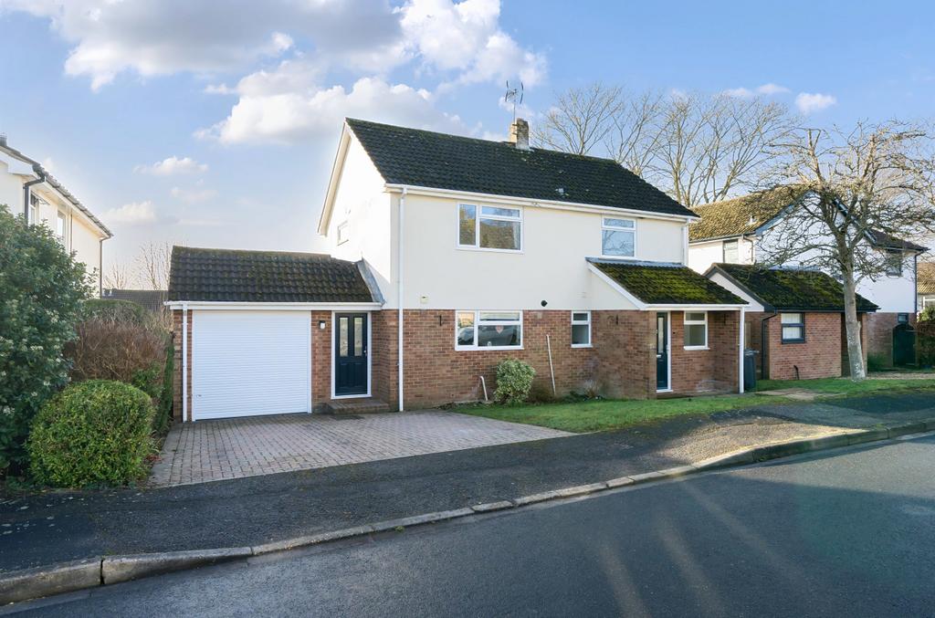 Sun Hill Crescent, Alresford... 4 bed detached house - £695,000